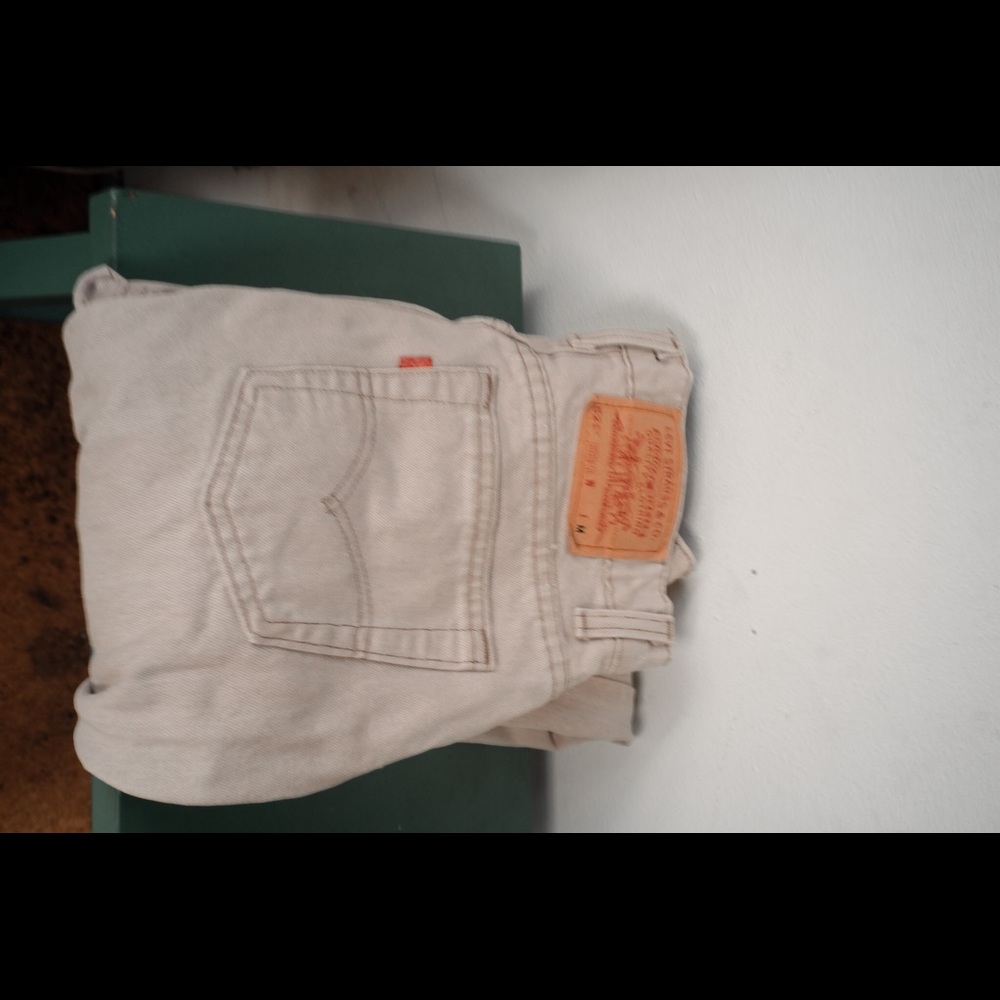 Grey Levi’s 521 - Gem